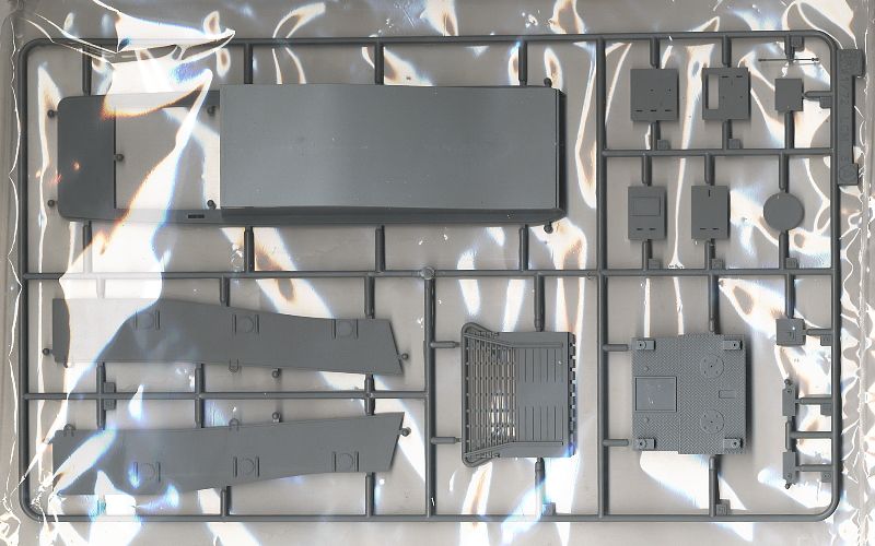 LCM(3) Landing Craft & M4A1 w/Deep Wading Kit (Plastic model) Images List