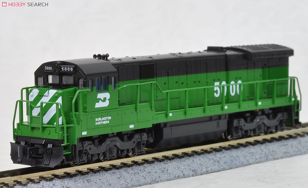 GE C30-7 Burlington Northern (BN) #5000 (Green/Black) (Model Train) Item picture2